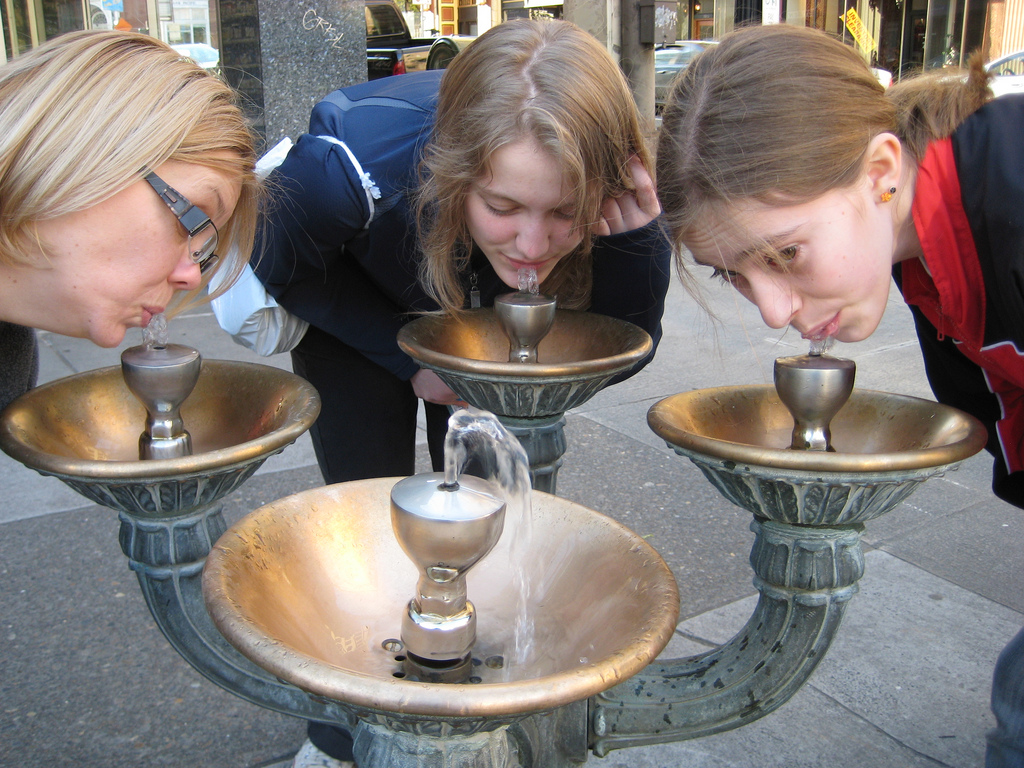 Help to Google-map public drinking fountains in Berkeley