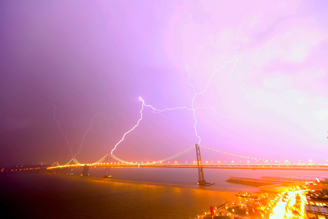 Lightning strikes Bay Bridge in midst of dramatic storm