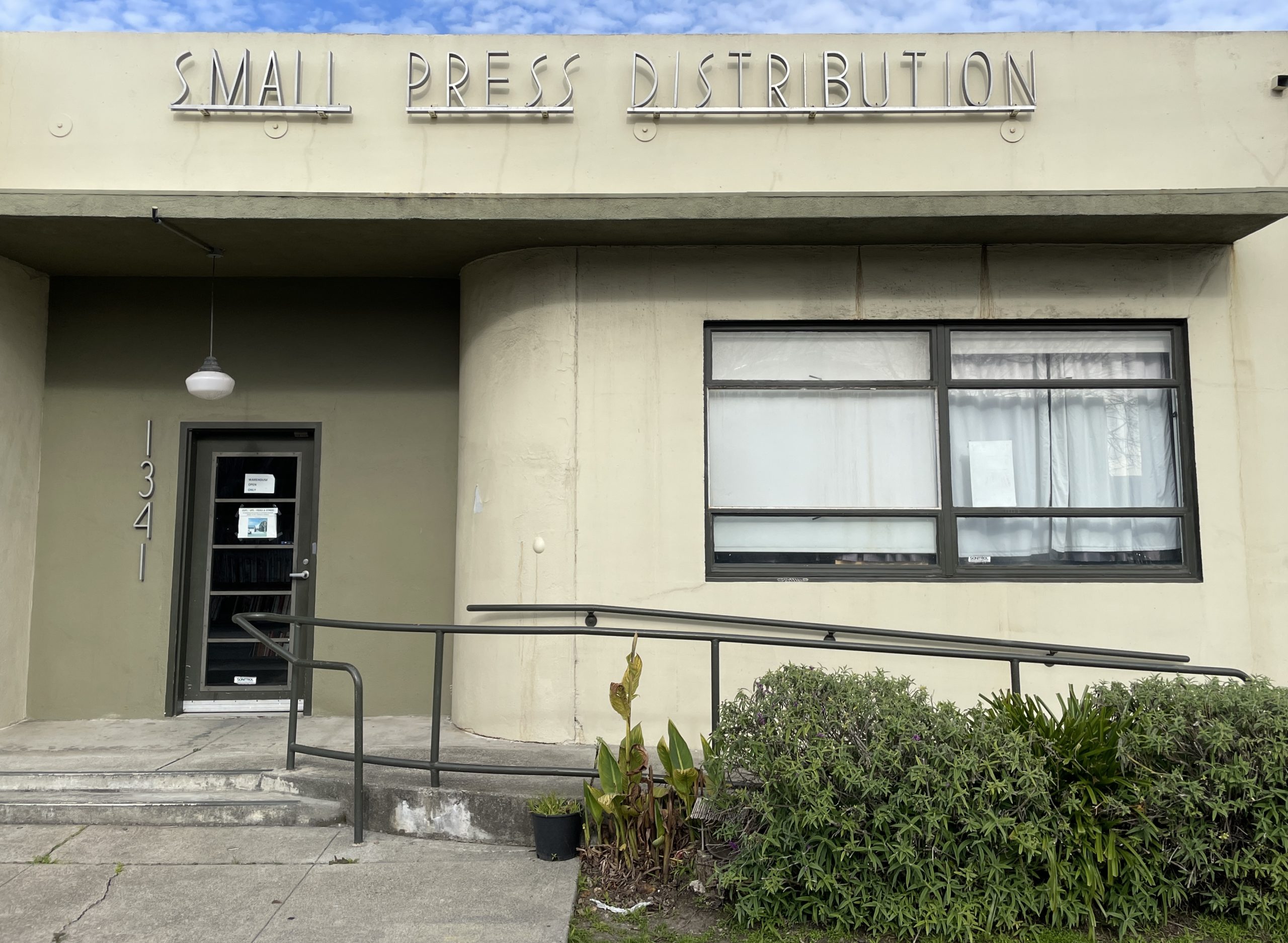 Small Press Distribution is closing its West Berkeley warehouse