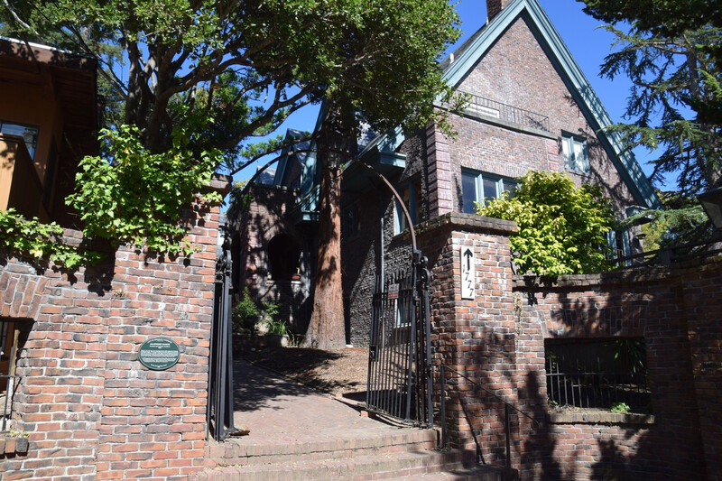 Founders of Berkeley Historical Plaque Project pass the torch