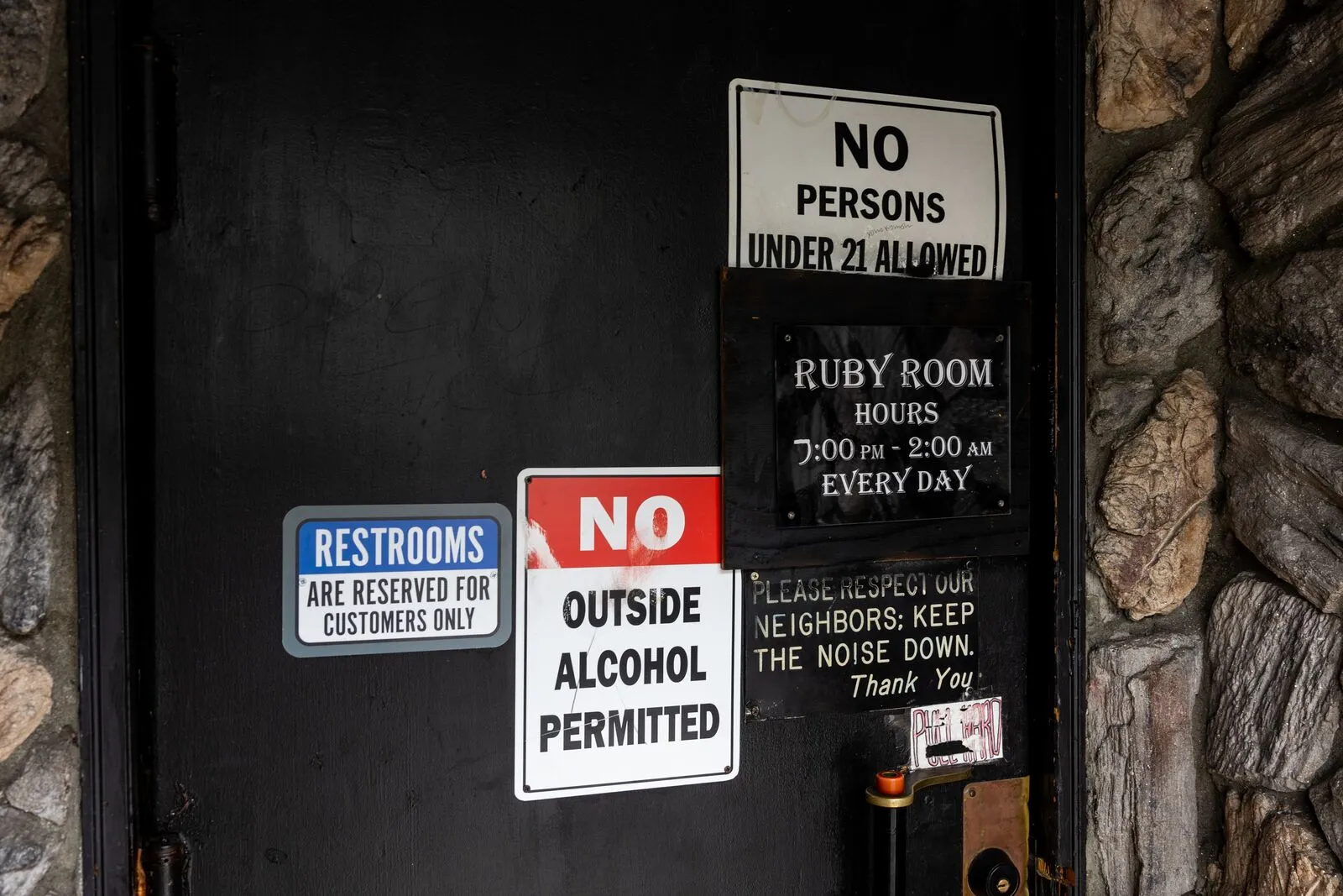 Ruby Room, Oakland's 'living room,' will close at the end of the year