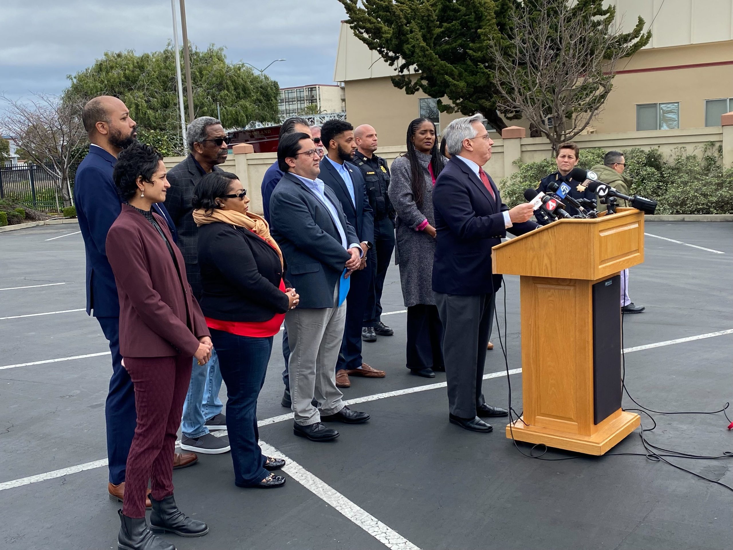 Alameda County law enforcement, officials form anti-crime coalition